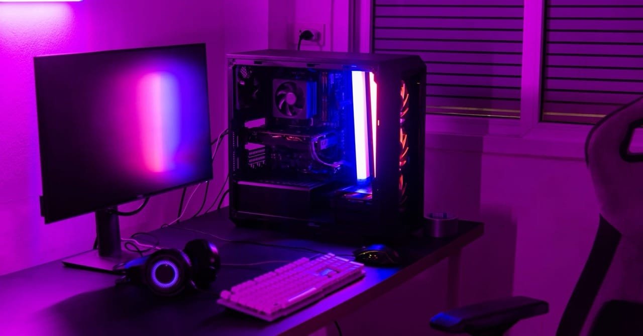 What Is The Difference Between VA And IPS Monitors?